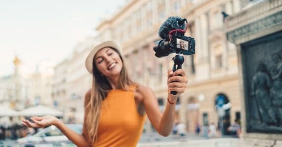 How to start a Vlog - We Blog We Vlog